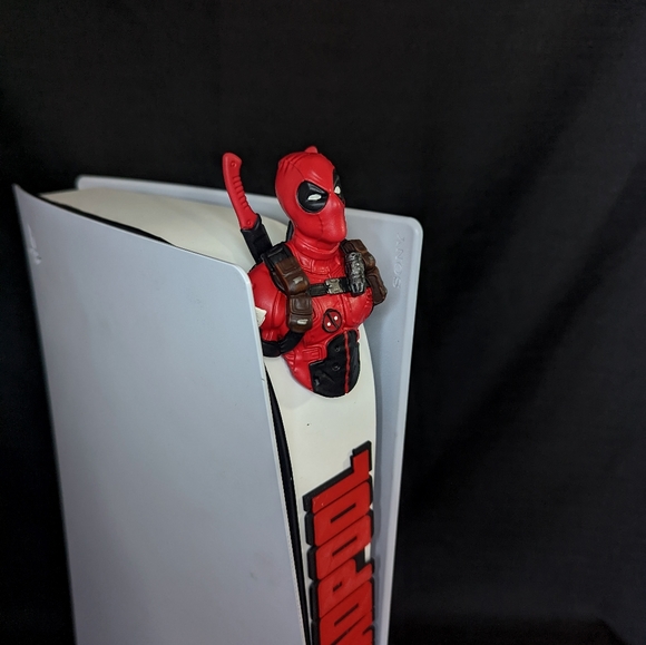 Video Games & Consoles | Deadpool Playstation 5 Bust And Ps5 Logo Decal ...